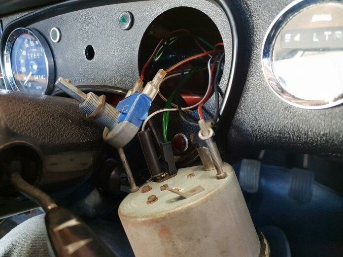 Variable Resistor Function: Characteristics and Application | Linquip