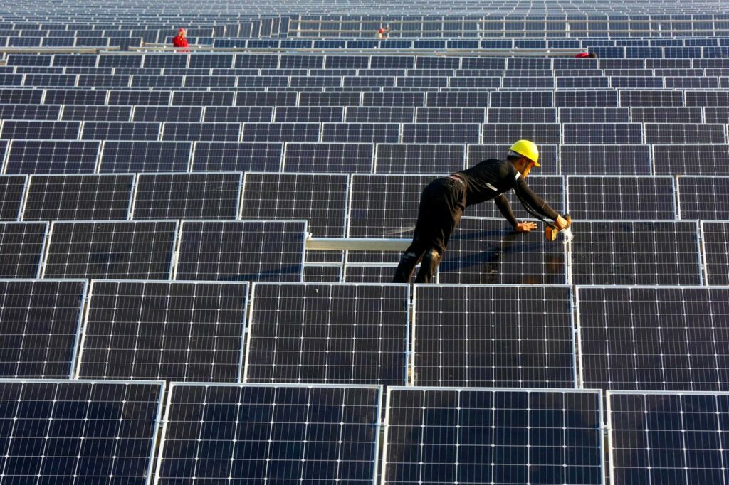 A Complete Guide To Solar Panel Output - Industrial Manufacturing Blog ...