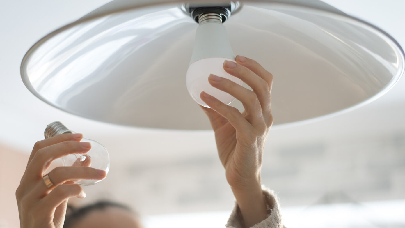 Ways to Conserve Energy: General and Practical Solutions for Saving ...