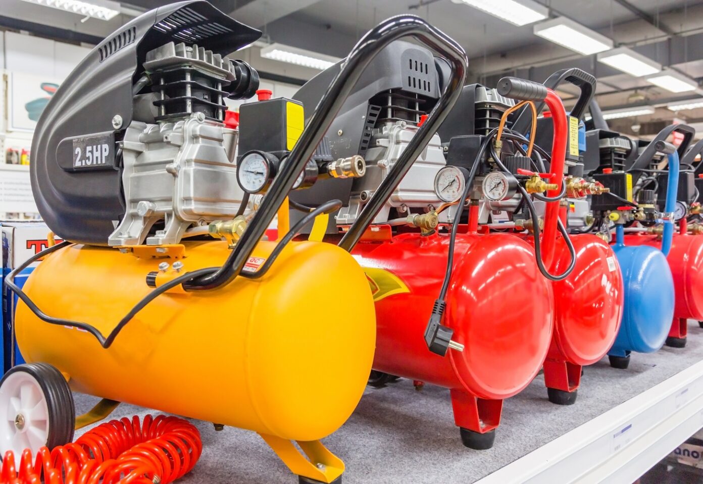 The 14 Highest CFM Air Compressors in 2025 + Buying Guide | Linquip