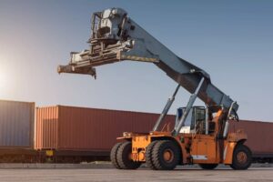 Your Quick Guide to Choosing the Ideal Container Handling Equipment ...